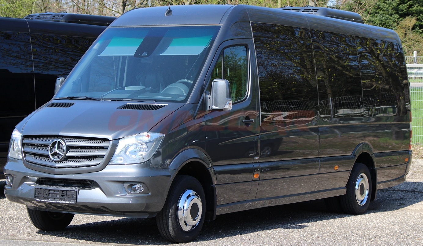 Neuer Kleinbus Mercedes Sprinter 519CDI Tourismus Luxus 21 Sitze Plätze