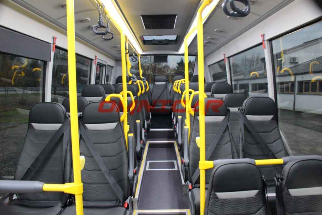 Electric Iveco city midibus lowered access low entry 37 passenger ...
