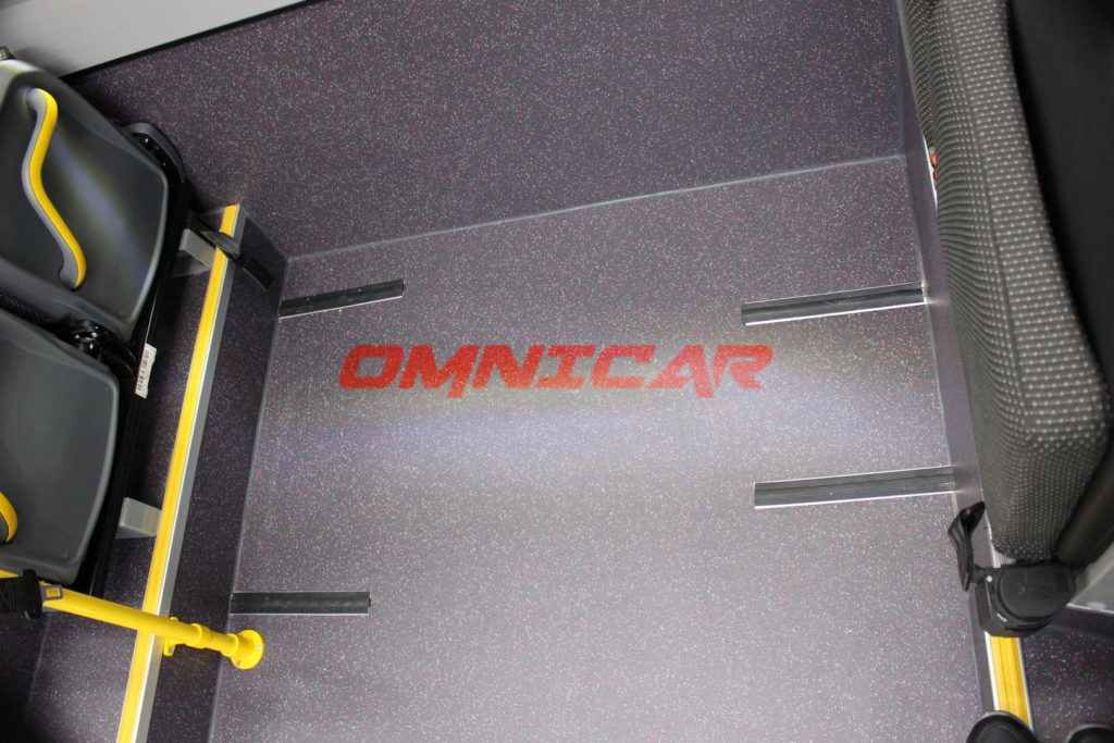 Electric Iveco city midibus lowered access low entry 37 passenger ...