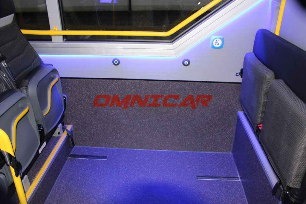 Electric Iveco city midibus lowered access low entry 37 passenger ...
